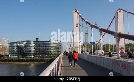Chelsea Bridge, Chelsea Bridge Road, London, SW3, England, U.K Stock ...