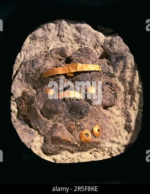 Varna Necropol, Archaeological Museum Varna Eneolithic gold, Danube ...