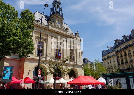 France Paris Place Gambetta City Hall Stock Photo - Alamy