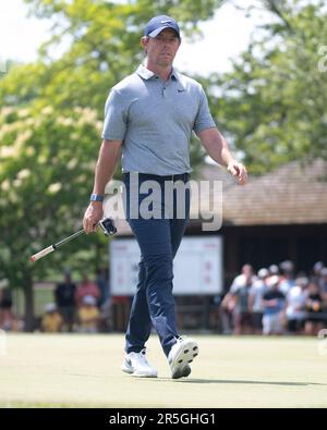 Dublin, Ohio, USA. 3rd June, 2023. RORY MCILROY (GB-NIR) tees off on ...