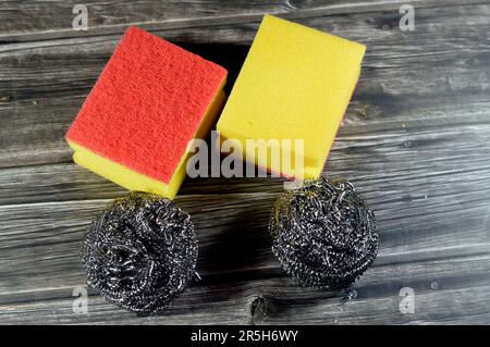 Wire sponge, steel wool, a bundle of very fine and flexible sharp edged ...