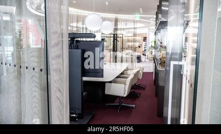 Innovative Office Interiors: Enhancing Workspace Functionality and ...