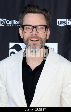 LOS ANGELES - JUN 3: Joel McHale, Charley Koontz at the 2023 Beastly ...