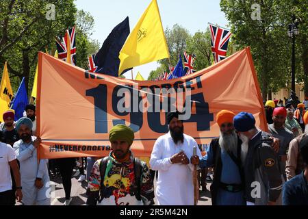 London, UK. Sikhs mark the 39th anniversary the Golden Temple in ...