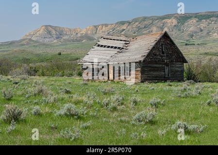 An abandoned home in the Frenchman River Valley between Eastend and ...