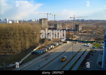 Construction of a multi-storey concrete monolithic building. Many ...