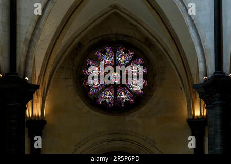 Stained Glass window of a Knight Templar Stock Photo - Alamy