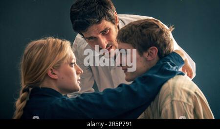 FOREVER YOUNG (2022) -Original title: LES AMANDIERS-, directed by ...