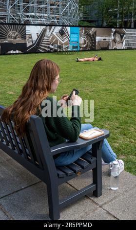 Students at the courtyard of the Imperial College University in London ...