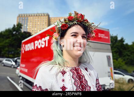 Launch of the brand of Nova Post (Nova Poshta), the leader in express ...