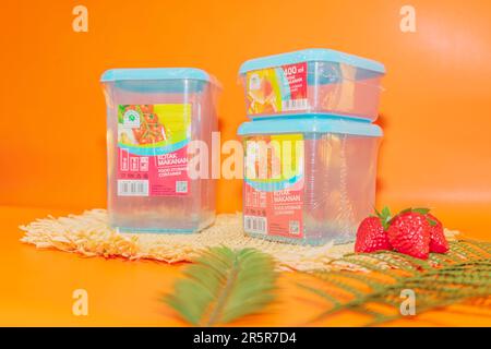 The Blue Plastic Square Container Set with Lids is a versatile and ...