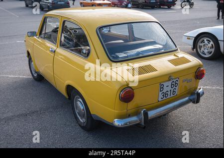 Detail of a classic Spanish car, the yellow Seat 1500, is rare Stock ...