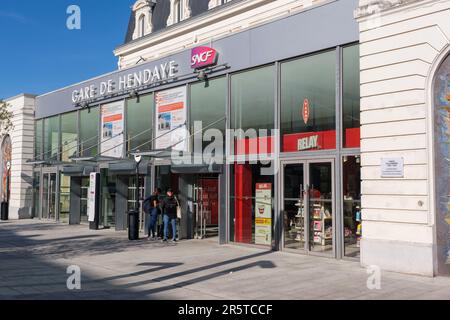 Hendaye, FR - 17 September 2022: Facade of Hendaye train station Stock ...