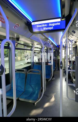 Paris, Elektrobus Alstom Aptis // Paris, Electric Bus Alstom Aptis ...