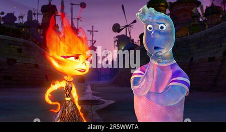 ELEMENTAL, from left: Wade (voice: Mamoudou Athie), Ember (voice: Leah ...