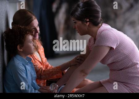 THE MIRACLE CLUB, from left: Eric D. Smith, Agnes O'Casey, Kathy Bates ...