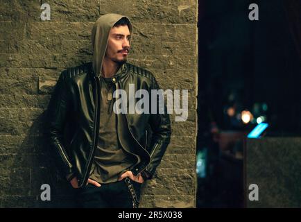 FAKE PROFILE, (aka PERFIL FALSO), from left: Lincoln Palomeque, Rodolfo ...