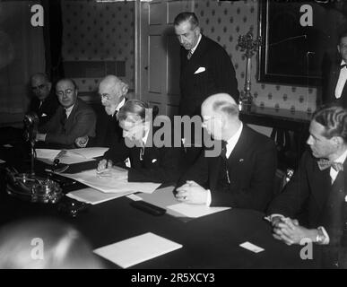 Marshall Plan of US aid for the reconstruction of Europe after WWII ...