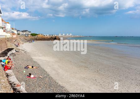 City beach, Havre des Pas, St Helier, St Helier Parish, Jersey, Channel ...