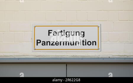 06 June 2023, Lower Saxony, Unterlüß: A cross-section of a 120 ...