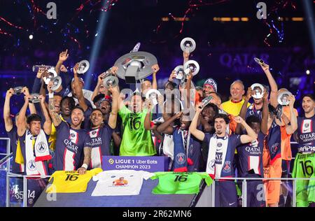 Paris Saint-Germain players celebrate during the UEFA Champions League ...