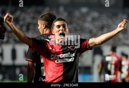Marcos Portillo of Newell's Old Boys of Argentina celebrates scoring ...
