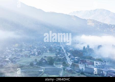 Shirakawa-go Ogimachi in the morning mist Stock Photo - Alamy