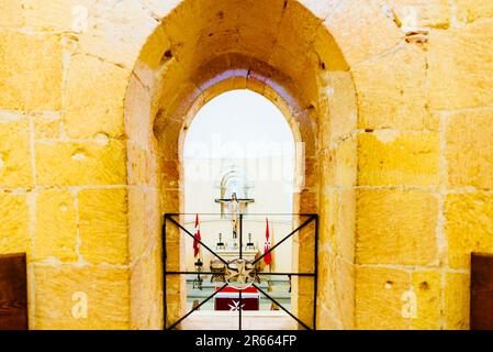 Central aedicula. Interior of Church of the True Cross, Iglesia de la ...