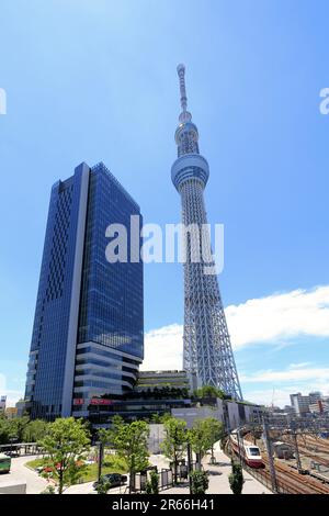 Tokyo Sky Tree Station and Tokyo Solamachi Stock Photo - Alamy