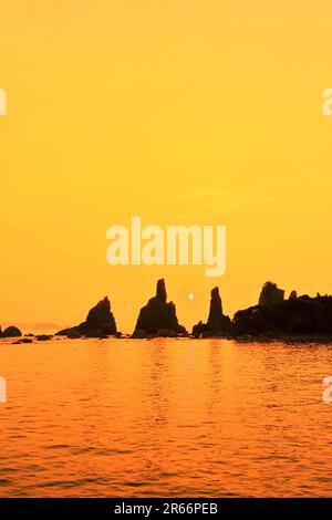 Morning sun and Hashikui rocks Stock Photo - Alamy