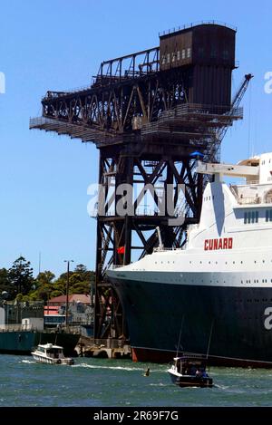 The QE2, the oldest ship in the Cunard fleet, makes her last visit to ...