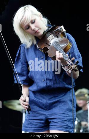 Taylor Henderson Operator, Please performing live in concert at ...