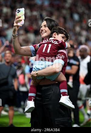 Maria Eduarda Fournier, wife of West Ham United's Lucas Paqueta ahead ...