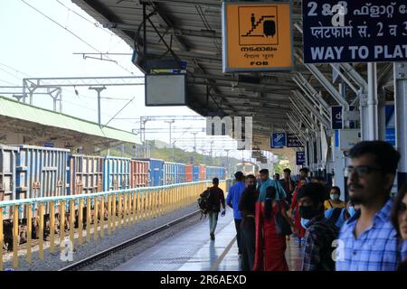 December 30 2022 - Kannur, Kerala in India: People waiting for the Train at Railway station in ...