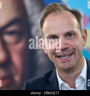 Leipzig, Germany. 08th June, 2023. Before a portrait of Johann ...