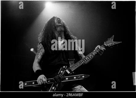 DIMEBAG DARRELL, PANTERA, 2000: Dimebag Darrell (1966-2004) guitarist ...