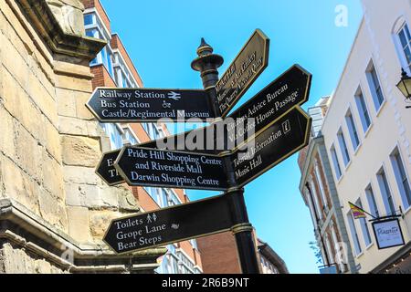Metal sign post to the town centre via the 99 steps, Great Malvern ...
