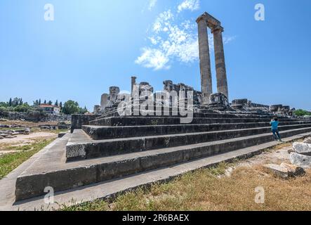 The Temple of Apollo in Didim, located 18 kilometers south of Miletus ...