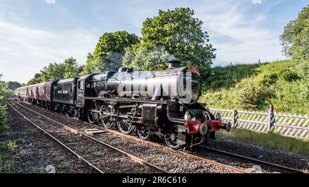 44932 LMS Stanier class 5 BR lined black livery preserved steam train ...