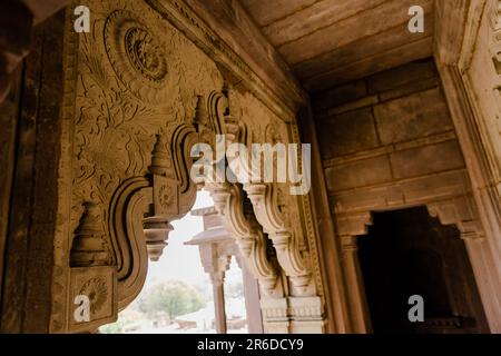 The columns and majestic arches of Orchha Fort in India Stock Photo - Alamy