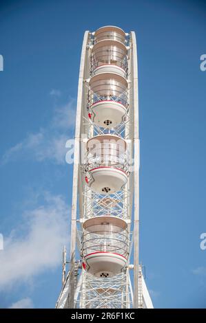 fair ground ride wheel at clacton-on-sea Stock Photo - Alamy