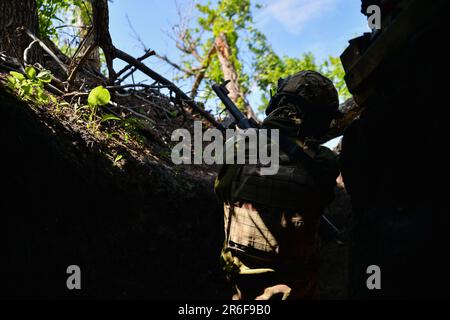 Vuhledar, Donetsk Oblast, Ukraine. 8th June, 2023. Soldiers from the ...