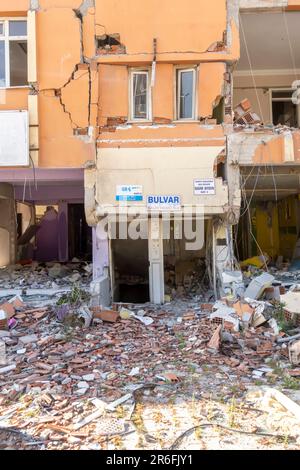 A building is damaged after an earthquake in General Santos ...