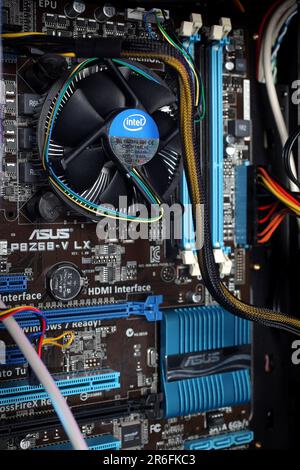 A home computer with the side panel removed Stock Photo - Alamy