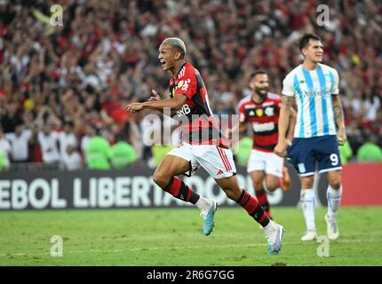 Wesley Franca (R) of Flamengo celebrates a goal during the Copa ...