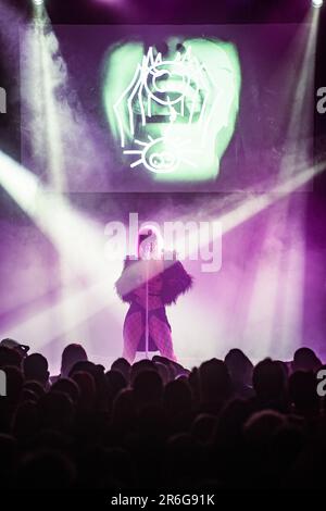 Aranea Peel of Grausame Töchter band performs on stage during the Wave ...