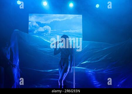 Aranea Peel of Grausame Töchter band performs on stage during the Wave ...
