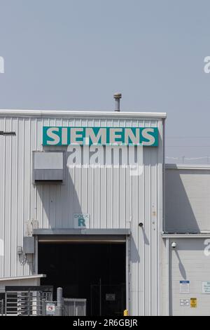 Cincinnati - June 8, 2023: Siemens Smart Infrastructure Division ...