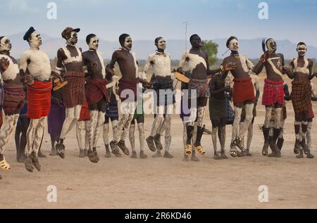 Nyangatom tribe, ceremony, folk dance, folk tribe, Bume, Buma, Bumi ...