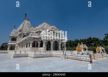 Marble built Dharamshala Manilaxmi Tirth Jain temple, Gujarat, India, Asia Stock Photo - Alamy